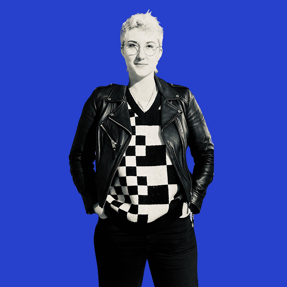 Visual & Brand Designer | Holly Ray
